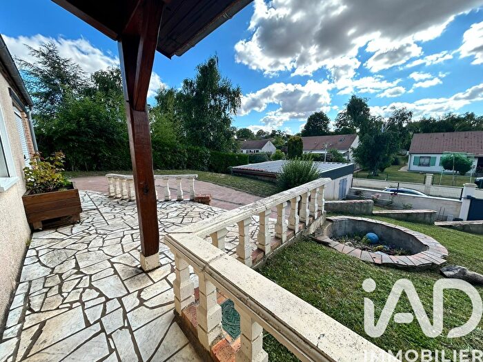 Maison à vendre - Civray - 5 pièces - 3 chambres