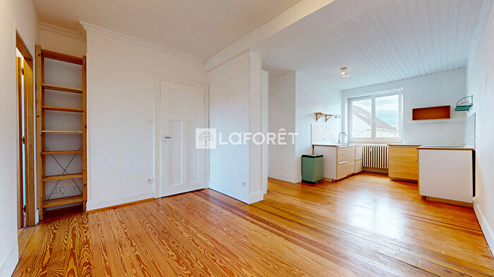 Appartement 4 pièces à Bischheim, Canal, Pont Phario, à louer