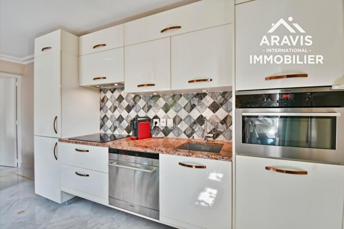 Appartement à louer - Talloires - 3 pièces - 2 chambres