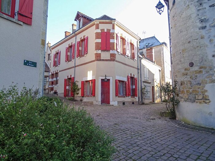 Maison à louer - Mennetou-sur-Cher - 6 pièces - 3 chambres