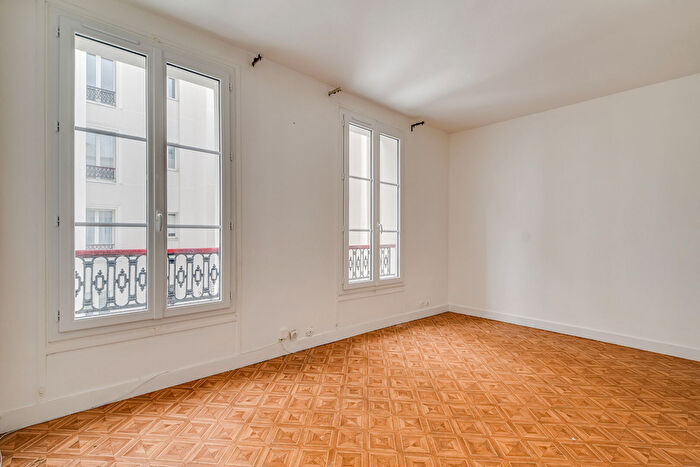 Appartement à vendre - Paris e , Barbès, Château Rouge - 3 pièces - 2 chambres