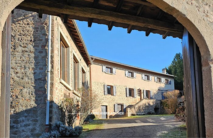 Maison à vendre - Longessaigne - 9 pièces - 6 chambres