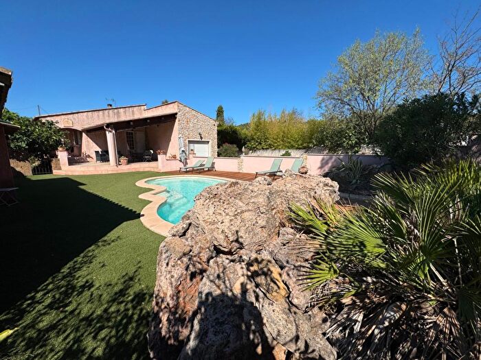 Maison 5 pièces à Le Cannet-des-Maures, à vendre
