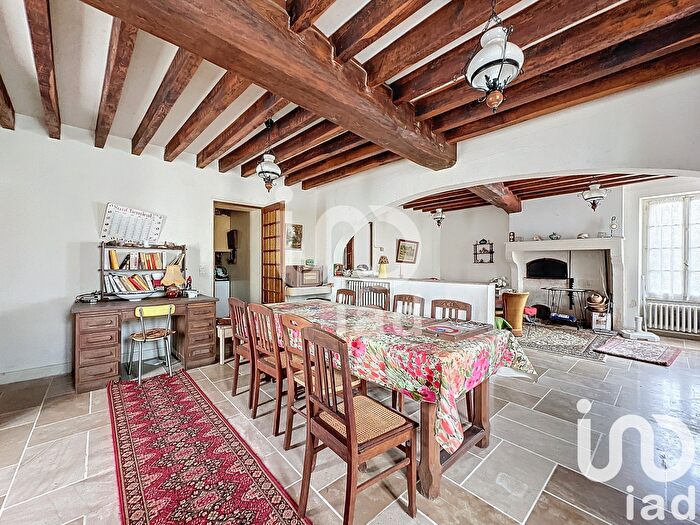 Maison à vendre - Druyes-les-Belles-Fontaines - 5 pièces - 4 chambres