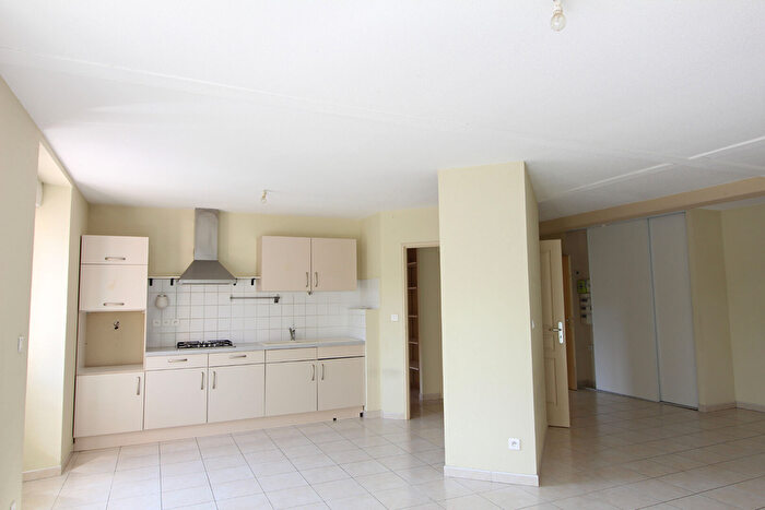 Appartement 5 pièces à Boussières, à louer