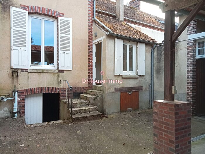 Gy-les-Nonains : Maison 6 pièces à vendre