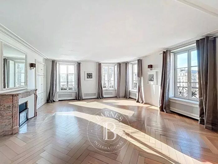 Paris 17ème, Courcelles, Wagram : Appartement 9 pièces à louer
