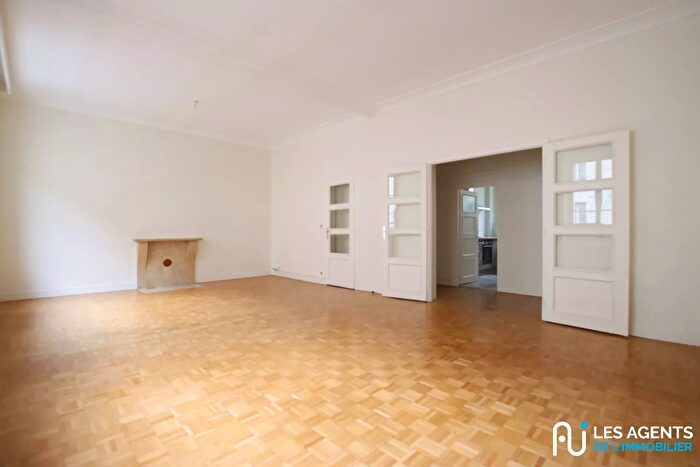 Appartement à louer - Orléans, Cathédrale, Jeanne dArc - 3 pièces - 2 chambres