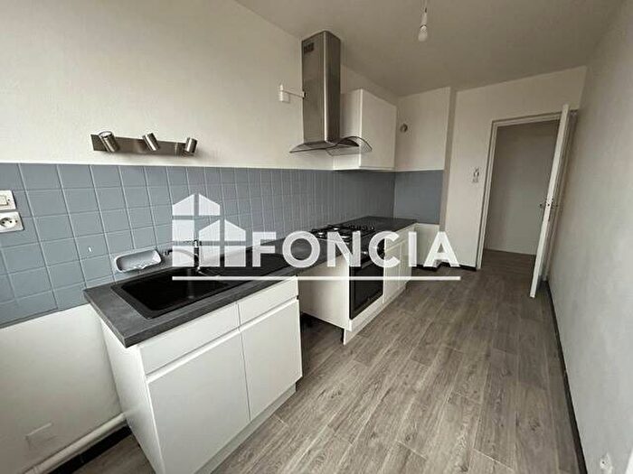 Appartement à louer - Le Centre-Gare, Roanne - 3 pièces - 2 chambres