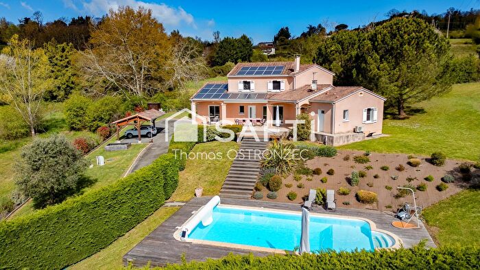 Maison à vendre - Villeneuve-sur-Lot, Saint-Etienne - 8 pièces - 5 chambres