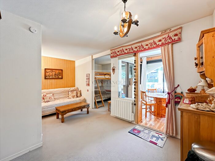 Appartement à vendre - Saint-Étienne-de-Tinée - 2 pièces - 1 chambre