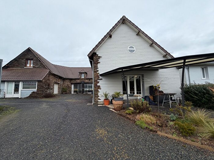 Maison à vendre - La Barre-de-Semilly - 7 pièces - 5 chambres