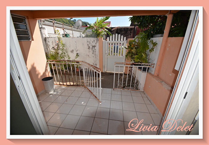 Maison à vendre - Saint-Pierre - 6 pièces - 3 chambres