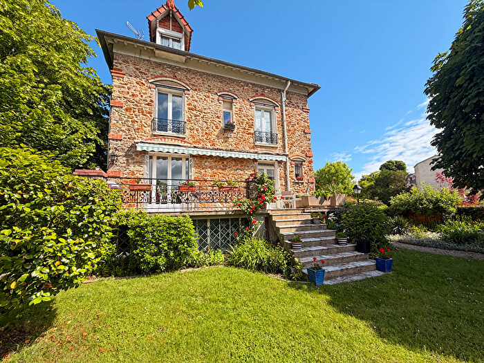 Palaiseau, Centre Sud : Maison 9 pièces à vendre