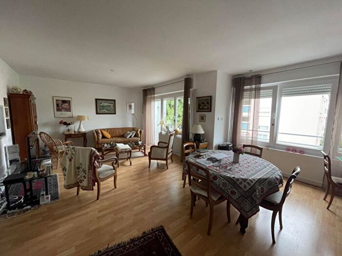 Appartement à louer - Colmar, Sud - 3 pièces - 2 chambres