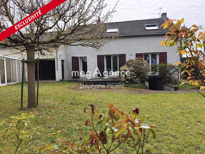 Montluçon, Rimard, Nerdre : Maison 7 pièces à vendre