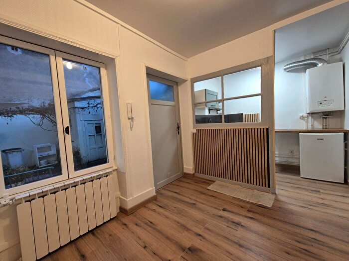 Appartement à louer - Mâcon, Bioux - 1 pièce - 1 chambre
