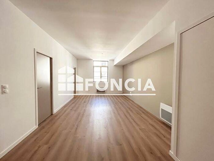 Appartement à louer - École Joseph Bara-Groupe scolaire Carnot-Hôtel de Ville, Agen - 2 pièces - 1 chambre