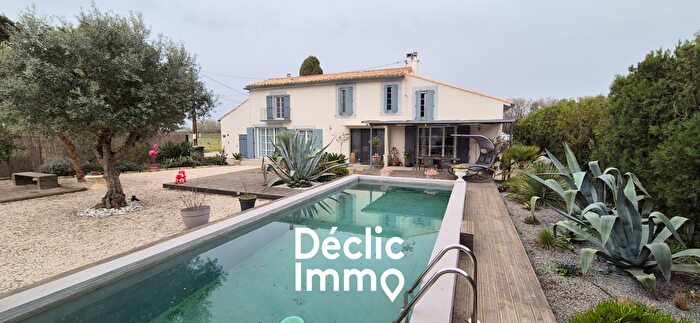 Maison à vendre - Aigues-Mortes - 5 pièces - 4 chambres