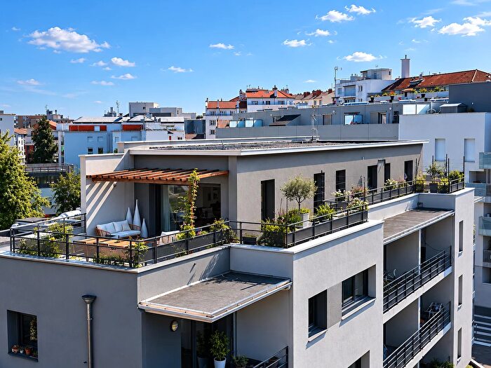Appartement 5 pièces à Villeurbanne, Croix Luizet, à vendre