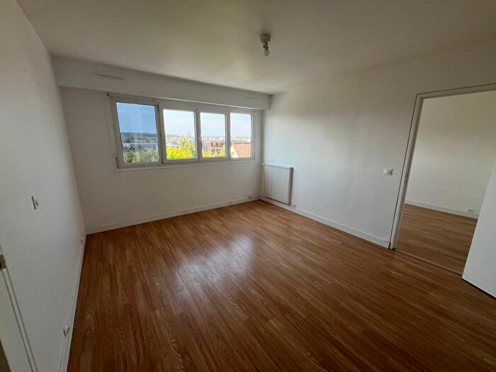 Appartement à vendre - Noisy-le-Grand, Nord - 2 pièces - 1 chambre