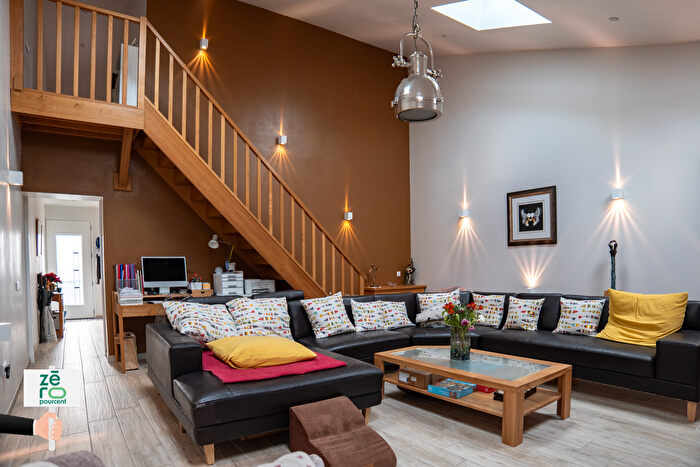 Maison à vendre - La Bretonnière-la-Claye - 6 pièces - 3 chambres