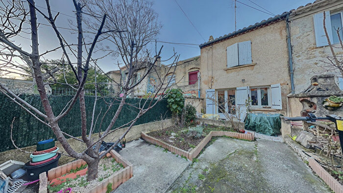 Maison à vendre - Avignon, Saint-Ruf - 3 pièces - 2 chambres