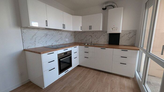 Appartement à louer - Saint Alyre, Clermont-Ferrand - 3 pièces - 1 chambre