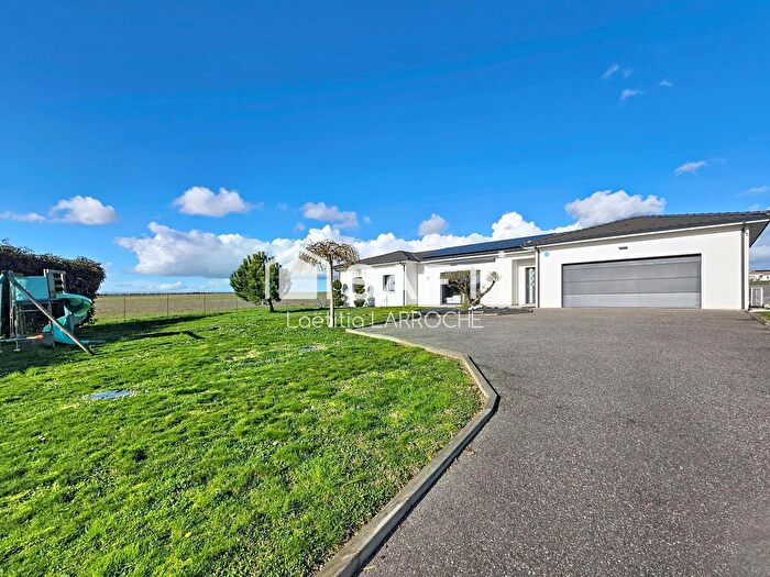 Maison à vendre - Castelnau-sur-Gupie - 5 pièces - 3 chambres