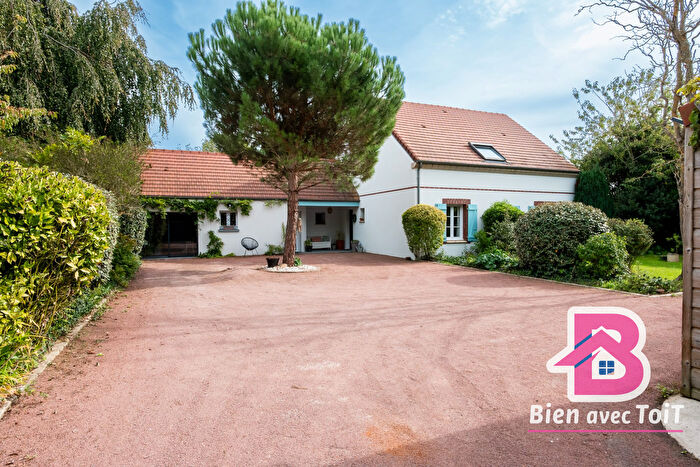 Maison à vendre - Mainvilliers - 6 pièces - 4 chambres