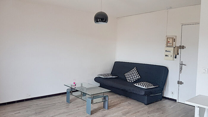 Appartement 1 pièce à louer - Salon-de-Provence, Pilon Blanc