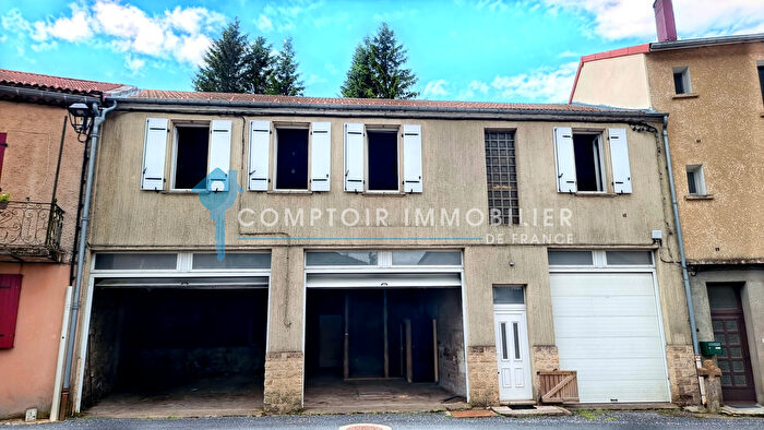 Maison à vendre - Saint-Cirgues-en-Montagne - 6 pièces - 3 chambres