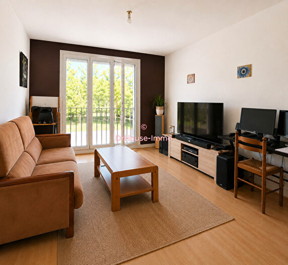 La Chapelle-Saint-Luc, Chantereigne, Montvilliers - Appartement 3 pièces à vendre