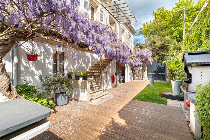 Lormont, Bourg, Mairie : Appartement 4 pièces à louer