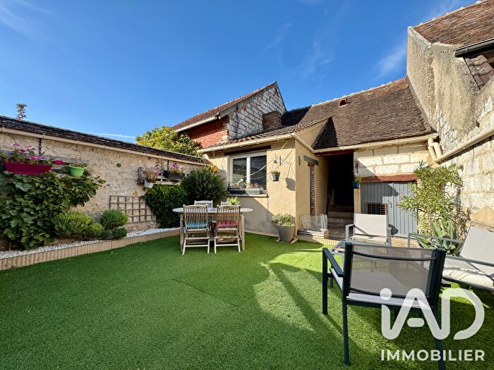 Villeneuve-la-Guyard : Maison 4 pièces à vendre
