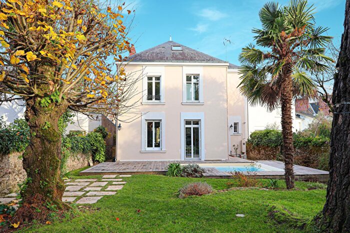 Maison à vendre - Nantes, Saint-Clément, Jardin des plantes, Caserne Lamoricière - 8 pièces - 5 chambres