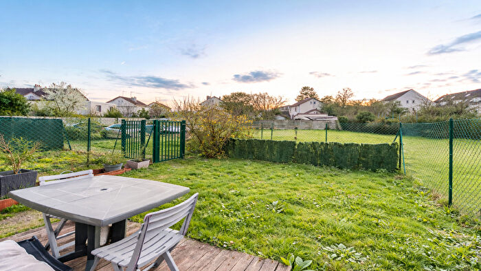 Appartement à vendre - Gretz-Armainvilliers - 2 pièces - 1 chambre