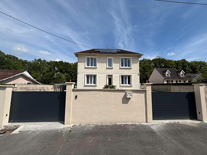 Dammarie-les-Lys, LAbbaye du Lys, Centre-ville, Soubiron - Maison 7 pièces à vendre