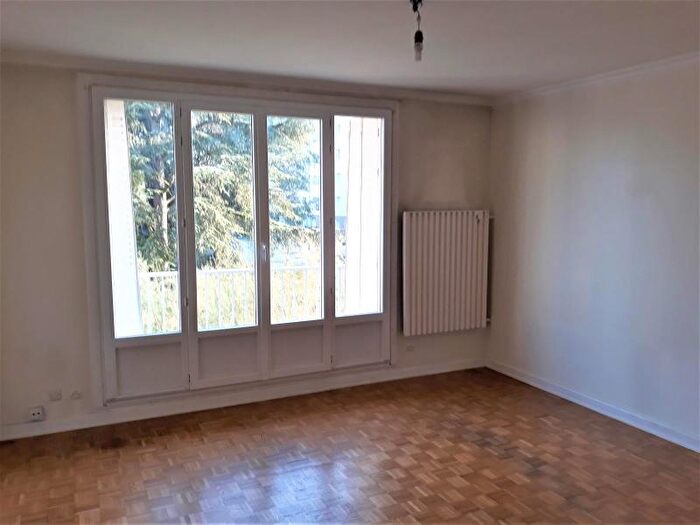 Appartement à louer - Lyon e , Ménival, Battières, La Plaine - 3 pièces - 2 chambres