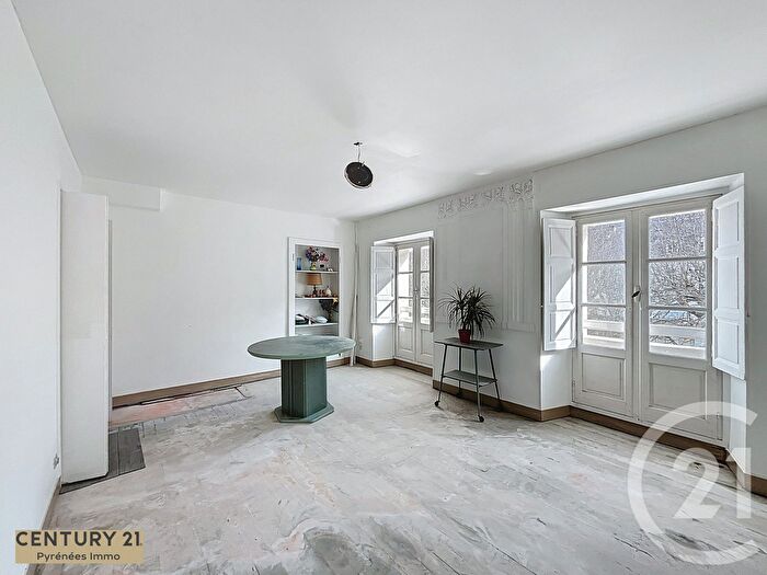 Appartement à vendre - Bagnères-de-Luchon - 2 pièces - 1 chambre