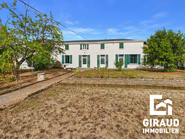 Fontenay-le-Comte, Chamiraud, Grissais, Le Gros Noyer - Maison 6 pièces à vendre