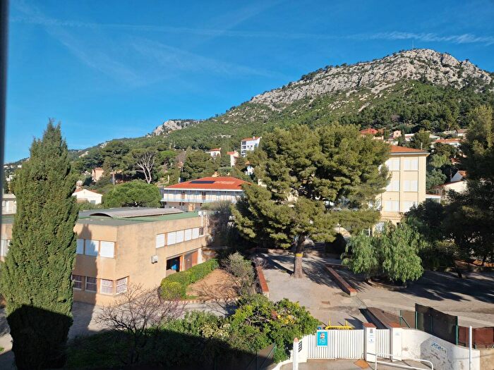 Appartement à louer - Toulon - 2 pièces - 1 chambre