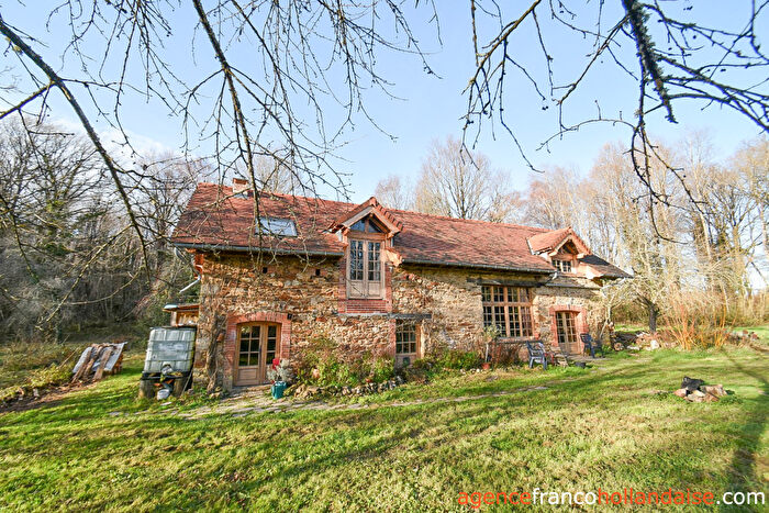 Maison à vendre - Châteauneuf-la-Forêt - 5 pièces - 3 chambres