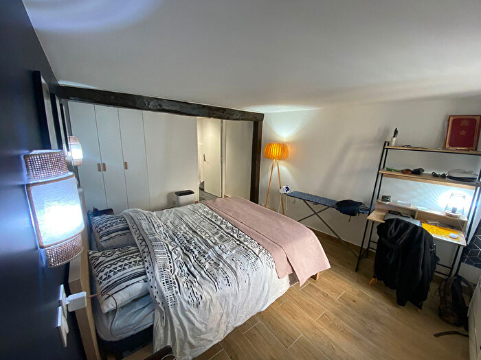 Appartement 2 pièces à Nanterre, Centre-ville, à vendre