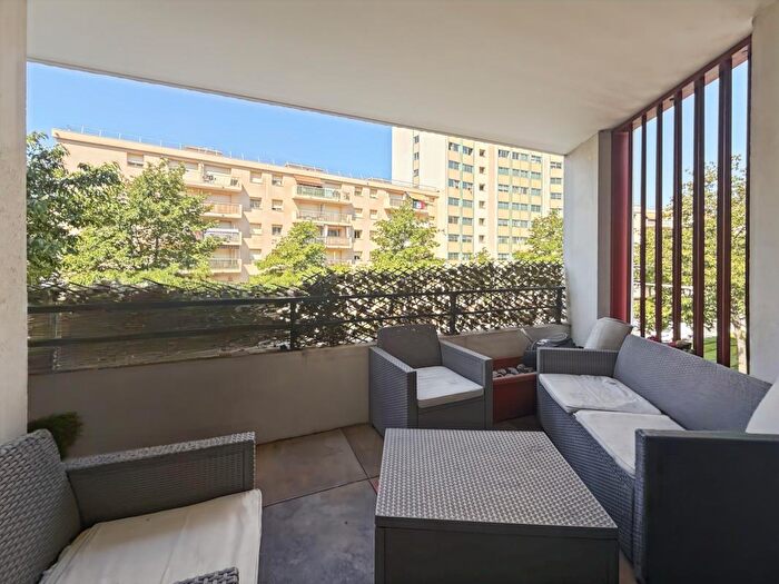 Nice, Saint-Roch : Appartement 3 pièces à vendre