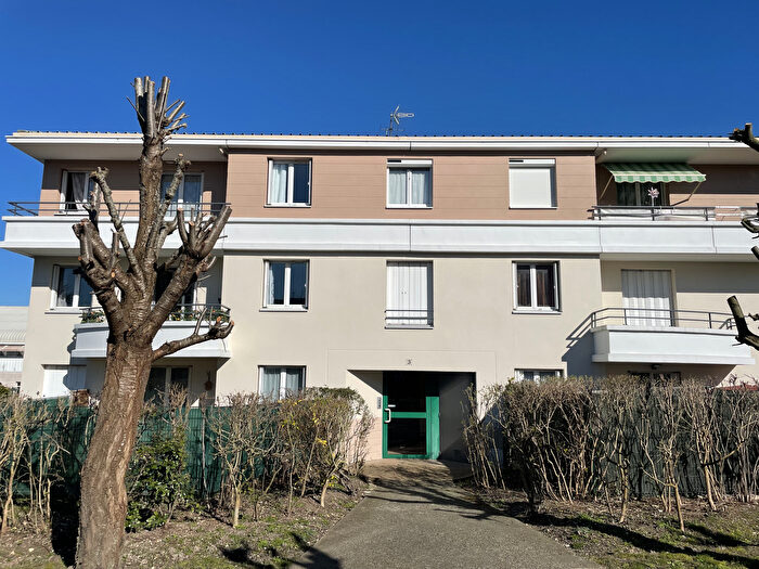 Appartement à vendre - Saint-Ouen-lAumône, Eglise - 3 pièces - 2 chambres