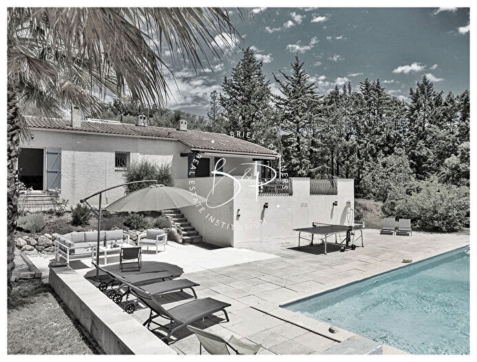 Maison à vendre - Lorgues - 5 pièces - 4 chambres