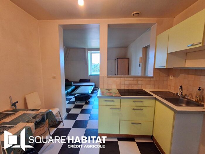 Appartement à louer - Lamballe, Centre-ville - 2 pièces - 2 chambres