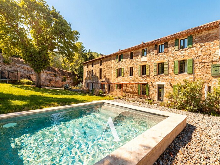 Maison 11 pièces à vendre - Fontaine-de-Vaucluse