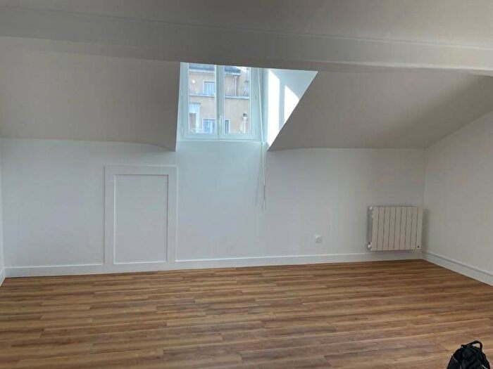 Appartement à louer - Cusset, Villeurbanne - 1 pièce